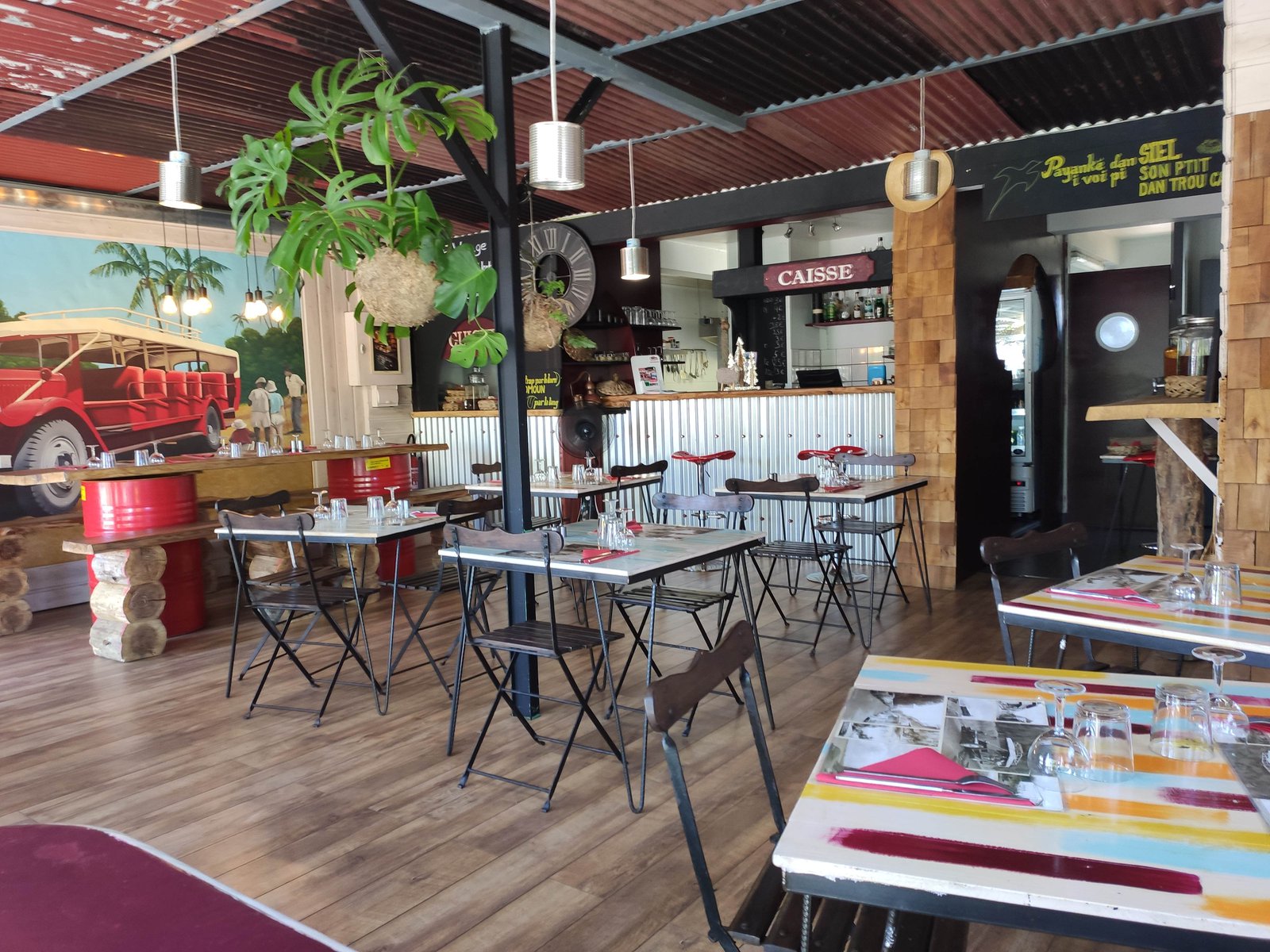 LA P'TITE GARE - Restaurant - Saint-Pierre 974 La Réunion